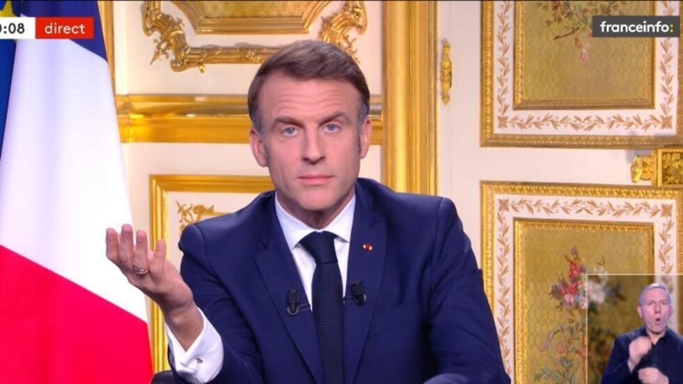 Censure du gouvernement Barnier: Emmanuel Macron exclut de démissionner